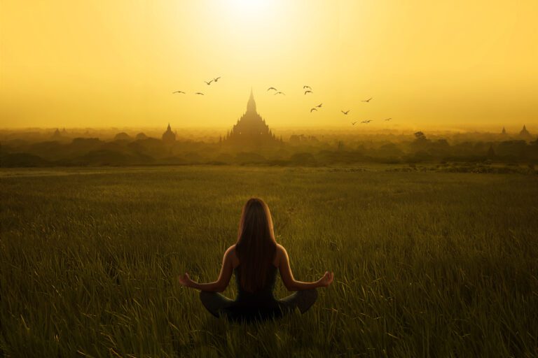 Meditate With Eyes Open Or Closed: Exploring The Difference - MindOwl