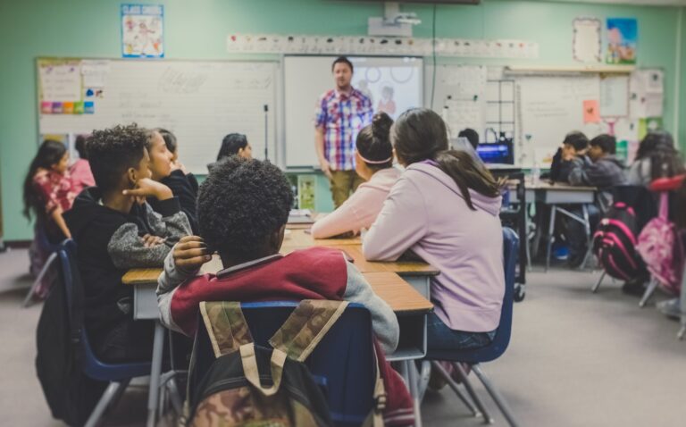 Mindfulness For Teachers: A Guide For Educators - MindOwl